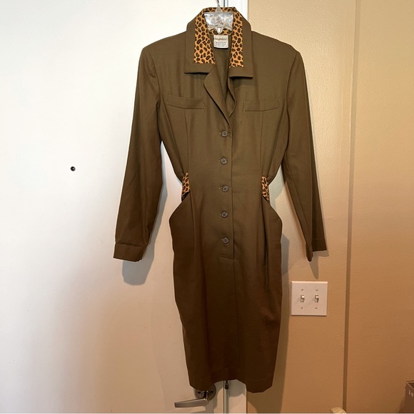 Byblos | Dresses | Byblos Power Suit Olive Wool With Paisley Accents ...